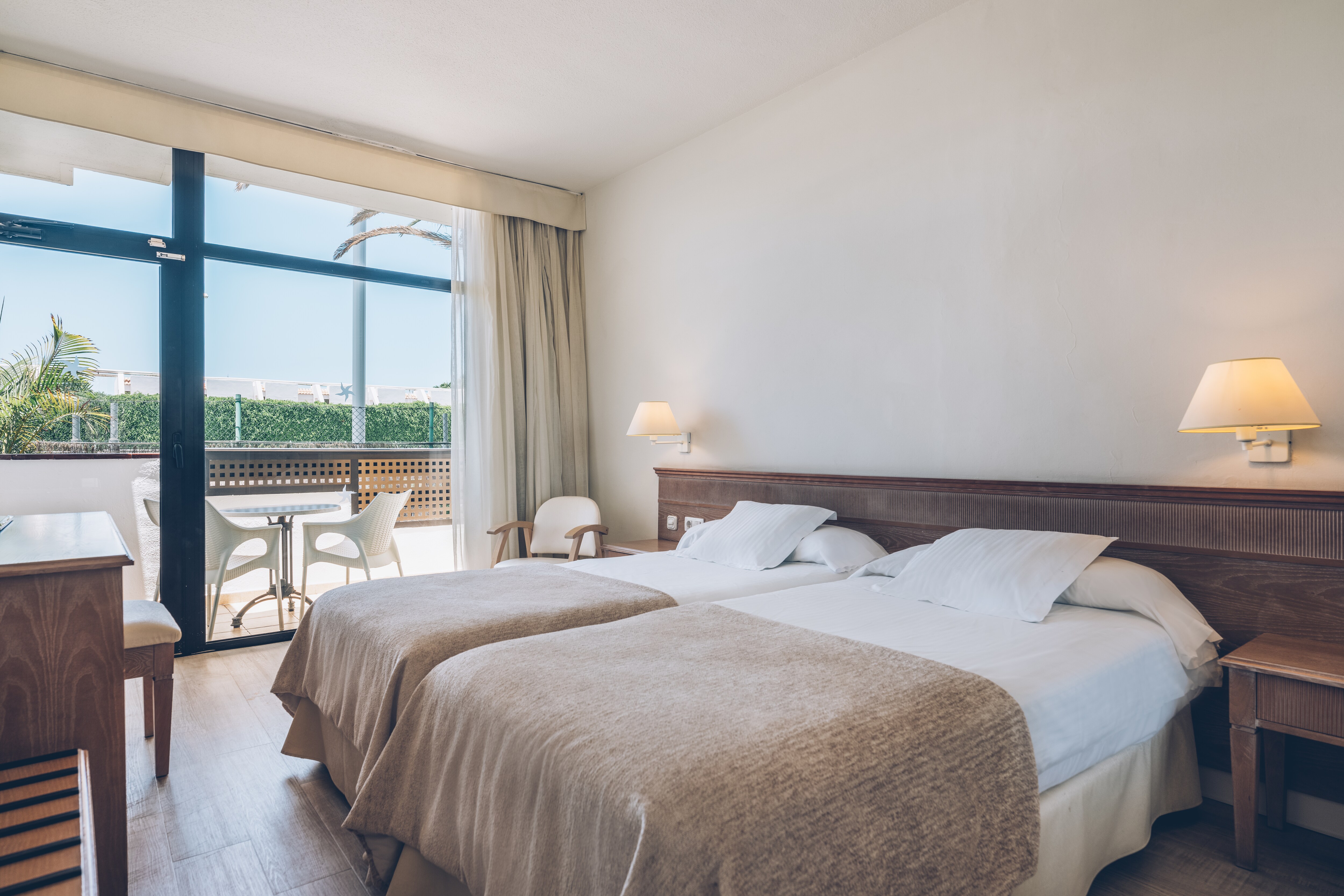 Family accommodation in Costa Adeje | Iberostar Las Dalias